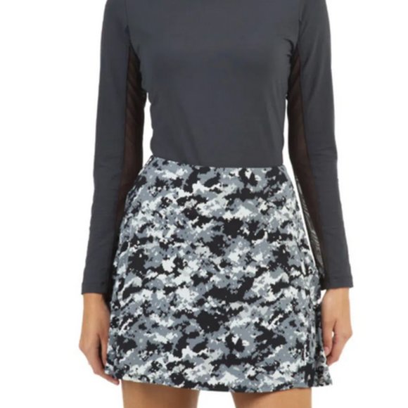 IBKUL | Shorts | Ibkul Swing Skort In Camo Grey Size M | Poshmark